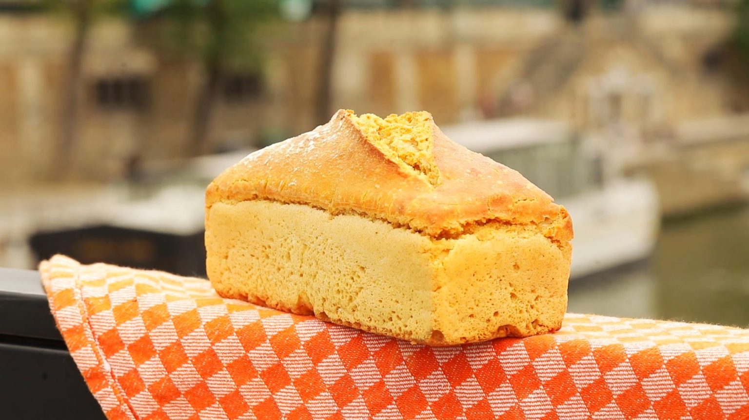 Recipe for traditional French bread: La Baguette d'Éric Kayser - Maison ...